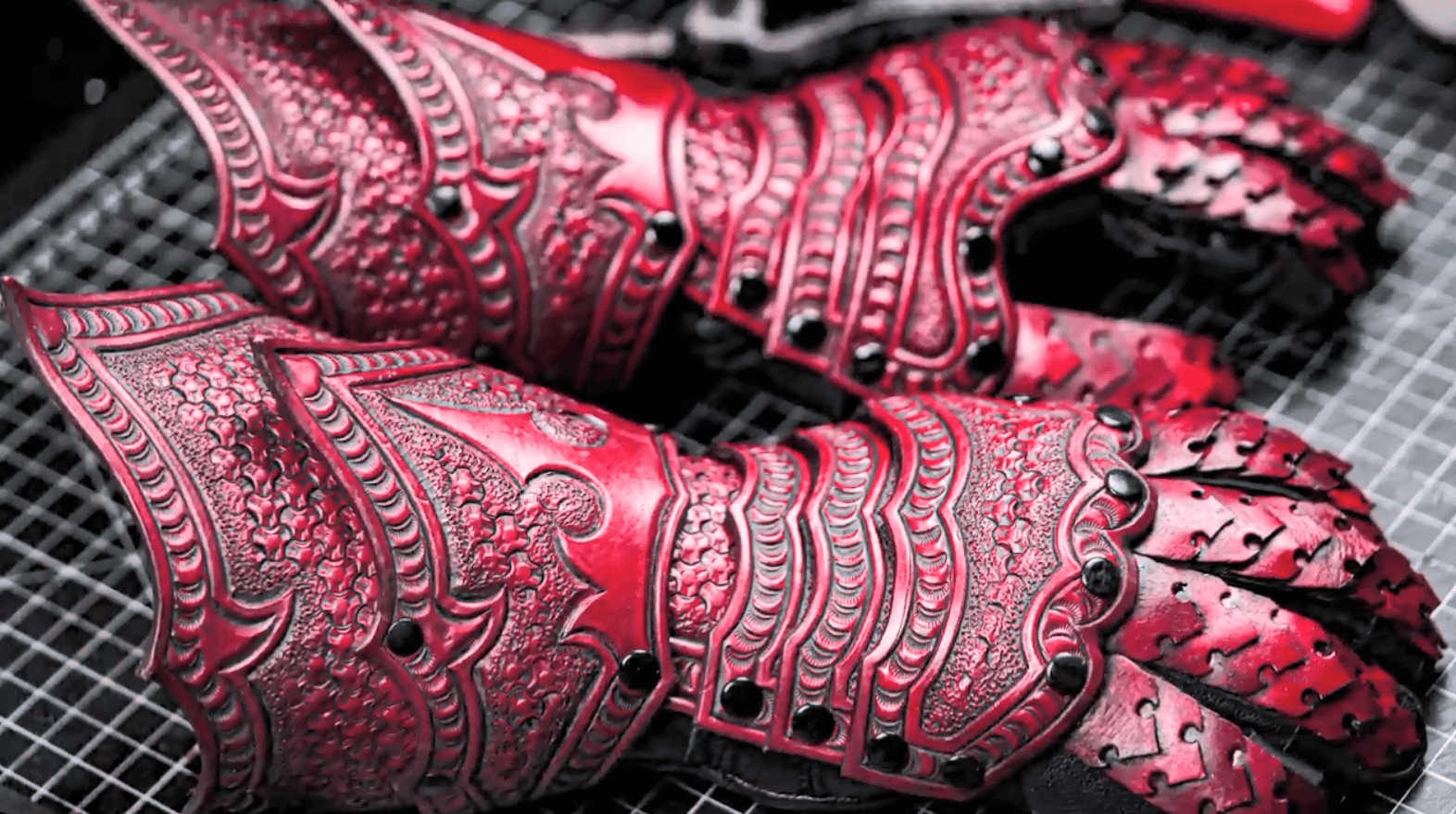 FANTASY GAUNTLETS - HOW TO (For LARP, Cosplay, Ren, etc) | Prince ...