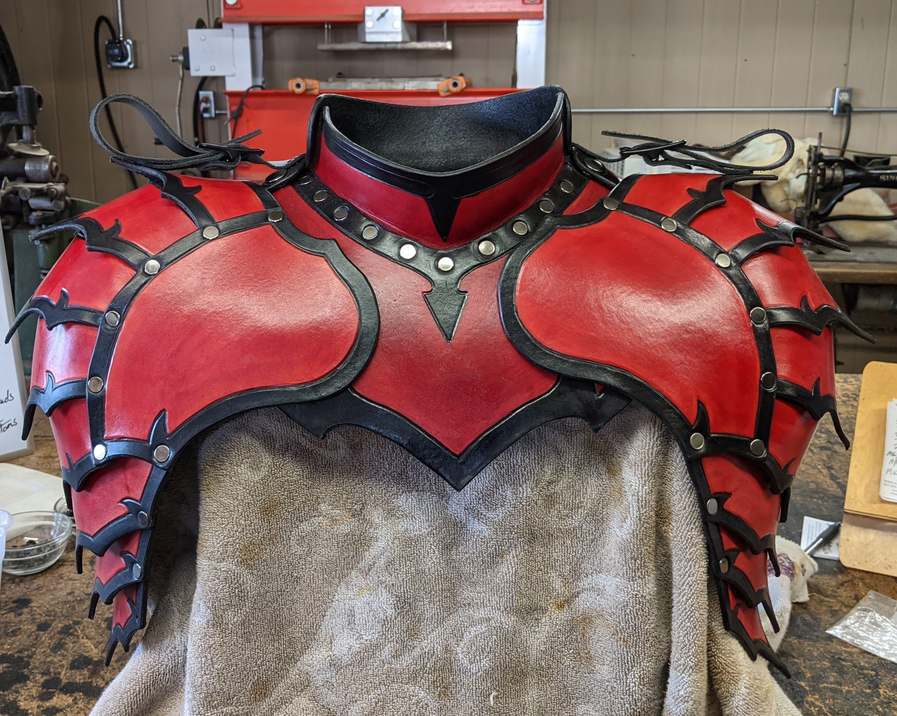 Fantasy Spaulders Pattern+ | Prince Armory Academy